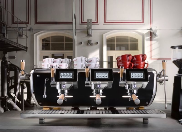 Adriano’s Storm 4000 espresso machine projects “Barista Attitude”at ...