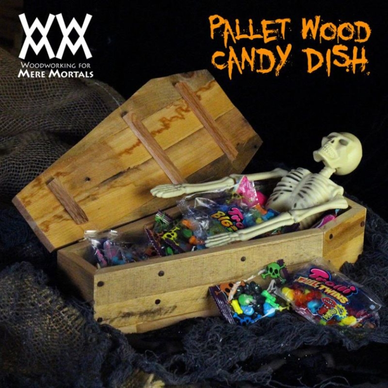 20+ Pallet Wood Halloween Decoration Ideas for Indoor & Outdoors