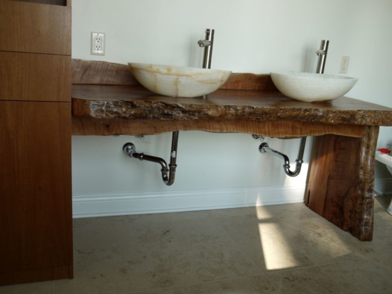 Live Edge Wood Furniture & Decorating Ideas for Home
