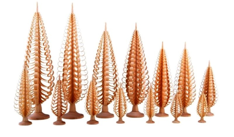 Handcrafted wood chip trees to spice up your Christmas decoration