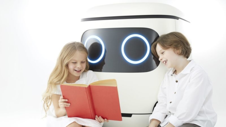 Honda’s RoboCas robot cooler fetches you beer, babysits your kids!