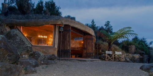 Underhill Valley Earth House - The Ultimate Romantic Retreat for Couples