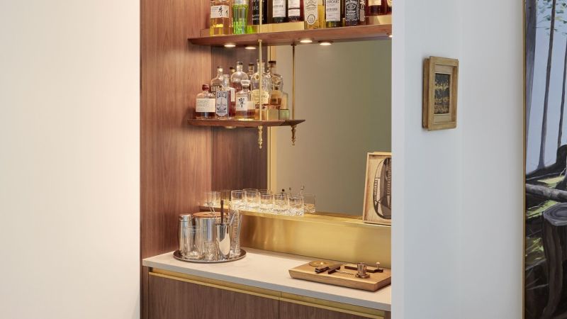 9 Small Home Bars Ideas (Pictures)