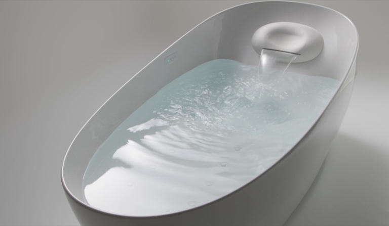 TOTO Flotation Bathtub Makes You Feel Like Floating in Zero Gravity