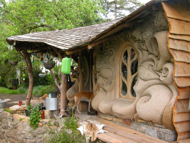 10 Best Cob Houses & the Benefits of Building One
