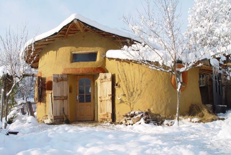 10 Best Cob Houses & the Benefits of Building One