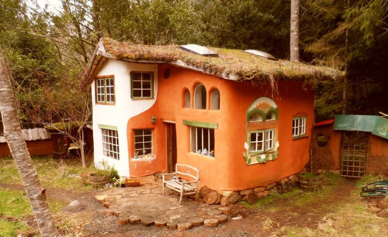 10 Best Cob Houses & the Benefits of Building One
