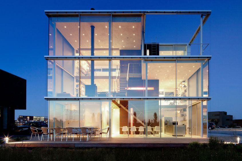 20+ Modern Glass House Designs and Pictures