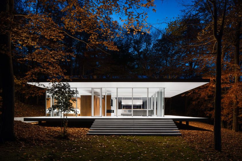 20+ Modern Glass House Designs and Pictures