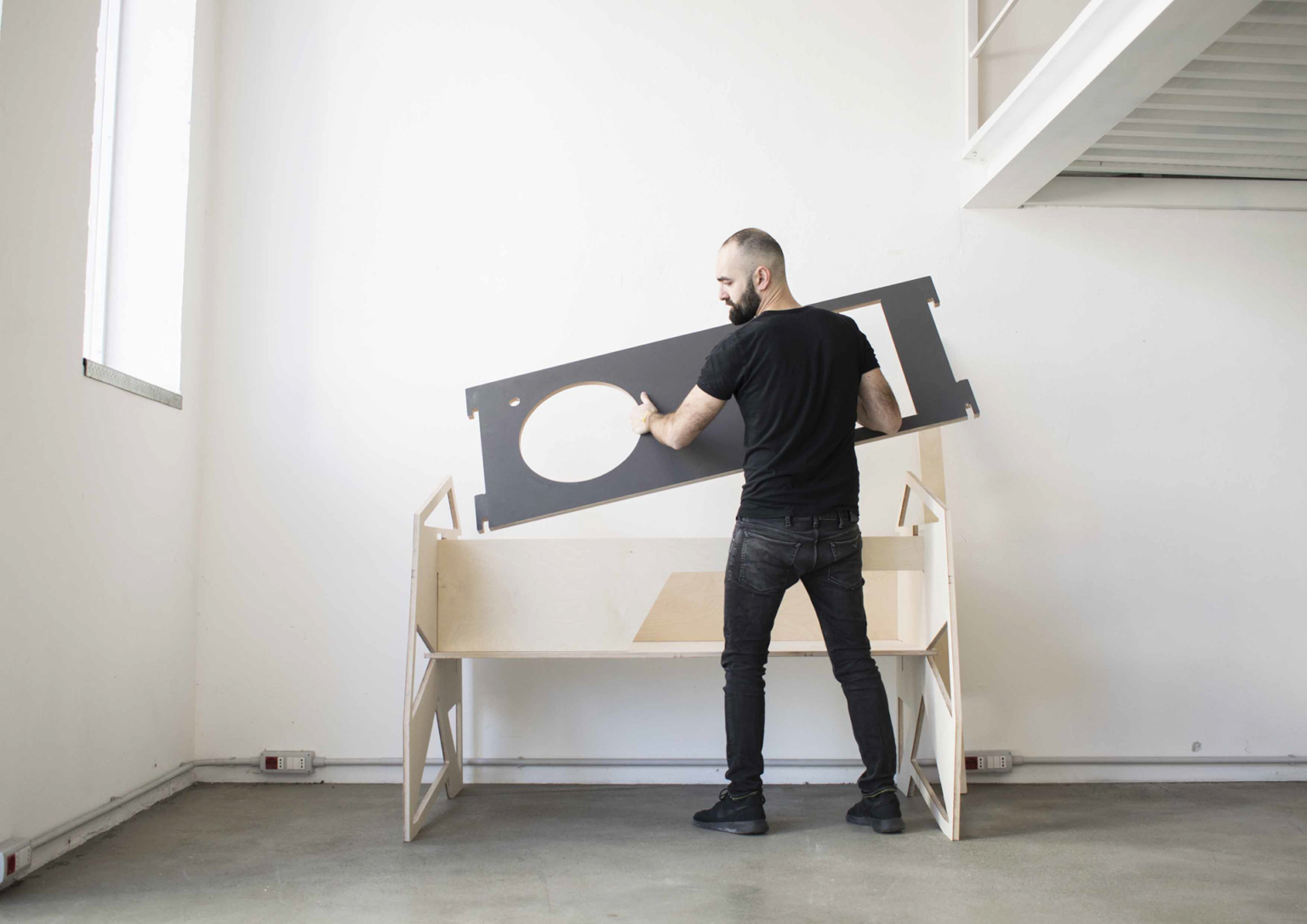 You can Assemble This Flat-Pack Kitchen in 15 Minutes