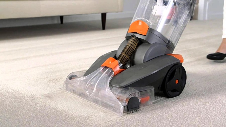 Carpet Cleaner Buying Guide (Features to Look For)