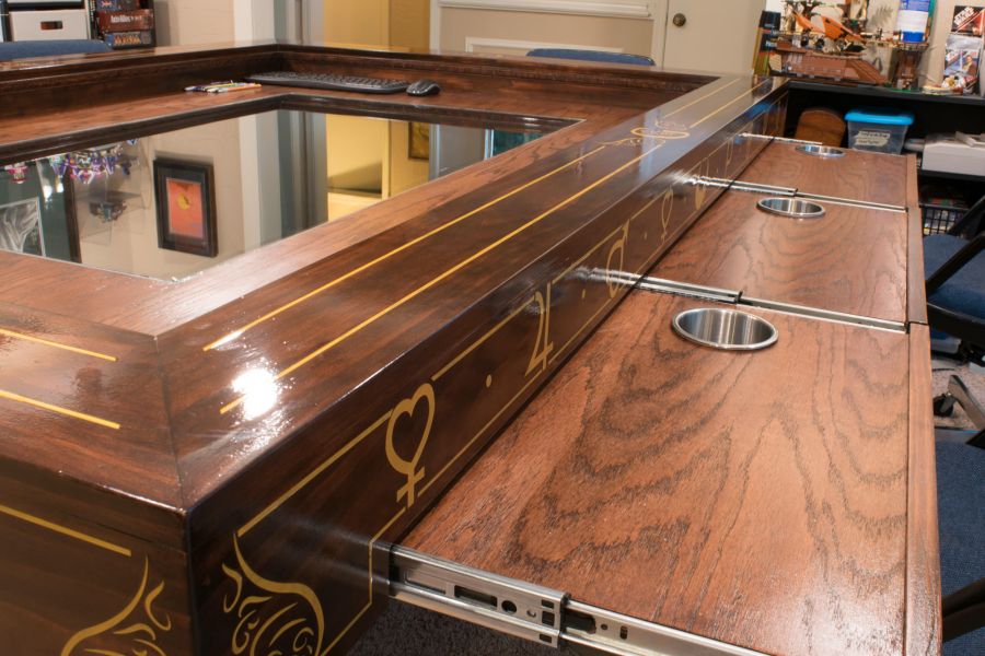 DIYer Builds Cool Steampunk Gaming Table (Images)