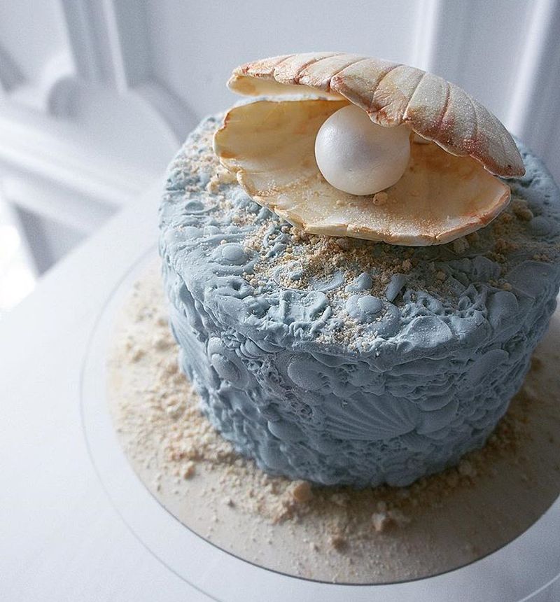 Designer Cakes by Elena Gnut will Give You Goosebumps