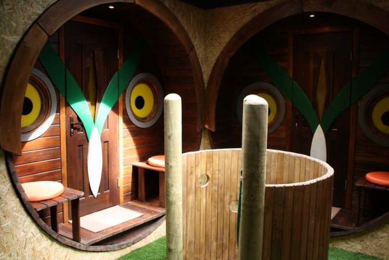 Owl Lookout Treehouse: An Adorable Family Hideaway in London Woods