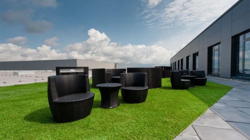 Modular Green Roof with Built-in Drainage System