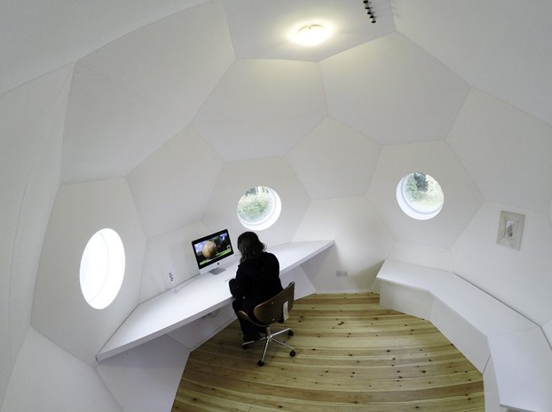 $27k Conker Garden Pod Creates a Perfect Backyard