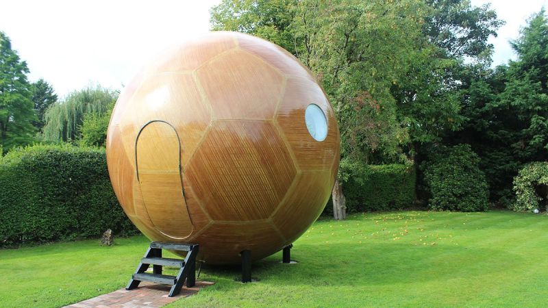 $27k Conker Garden Pod Creates a Perfect Backyard