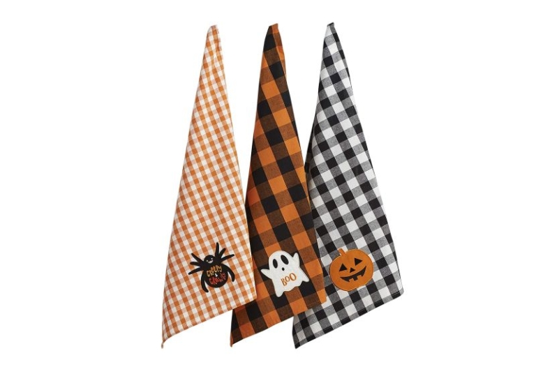 30+ Halloween Kitchenware to Buy and Spice Up the Spooky Feast