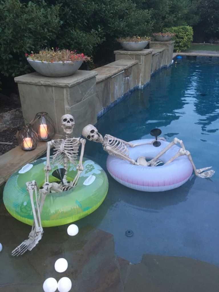 15+ Halloween Pool Party Decoration Ideas