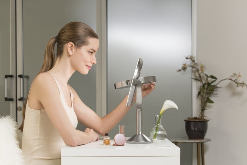 Simplehuman Vanity Mirrors with Built-in Google Assistant at CES 2019