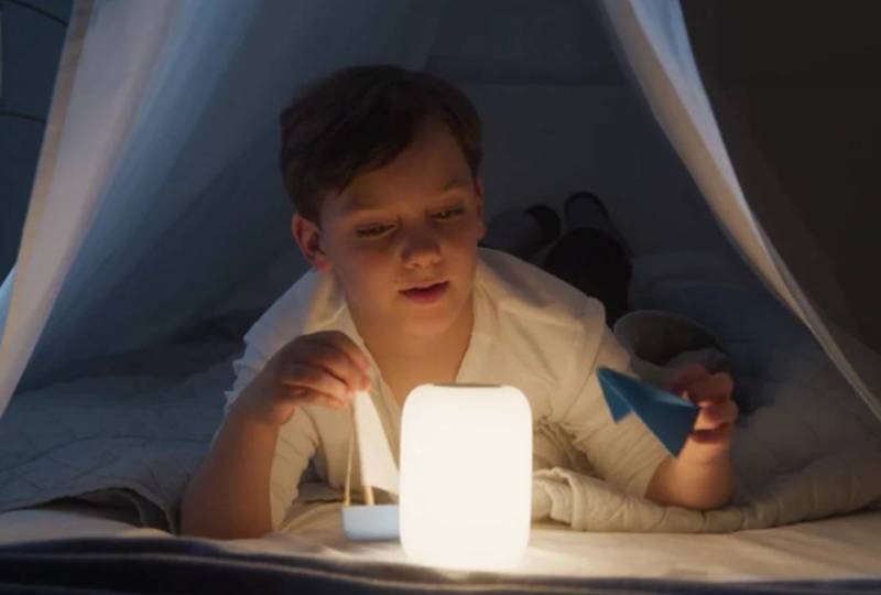 Casper Glow Lamp Emits Warm Light that Dims Gradually for Better Sleep