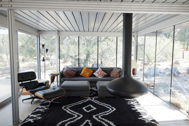 Glass House Rentals for Happy Times and Good Sunshine