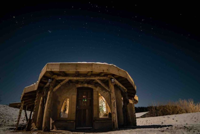 Hobbit Hideaway with Geodesic Skylight on Ben Rinnes Mt. in Scotland