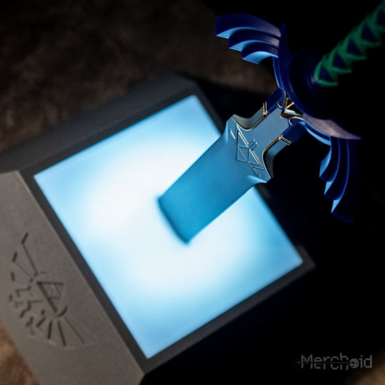 Seal the Darkness with Zelda’s Master Sword Lamp