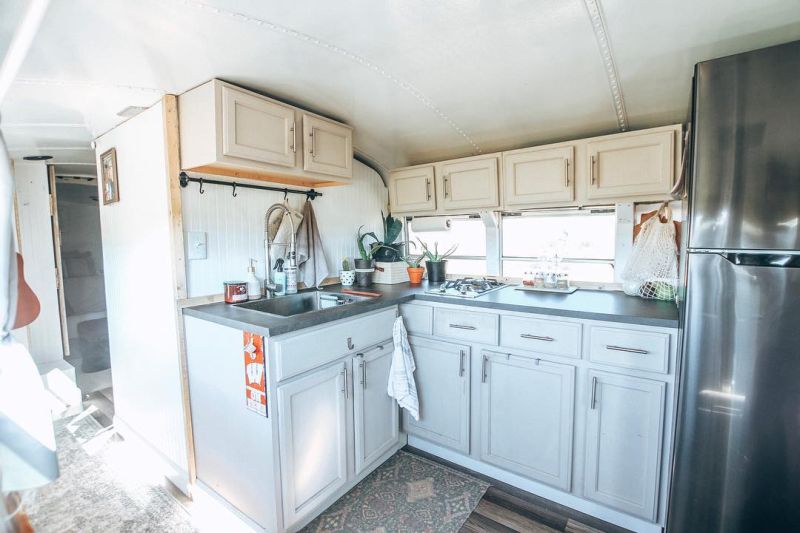 US Couple Transforms School Bus into Mobile Home for Under $16k