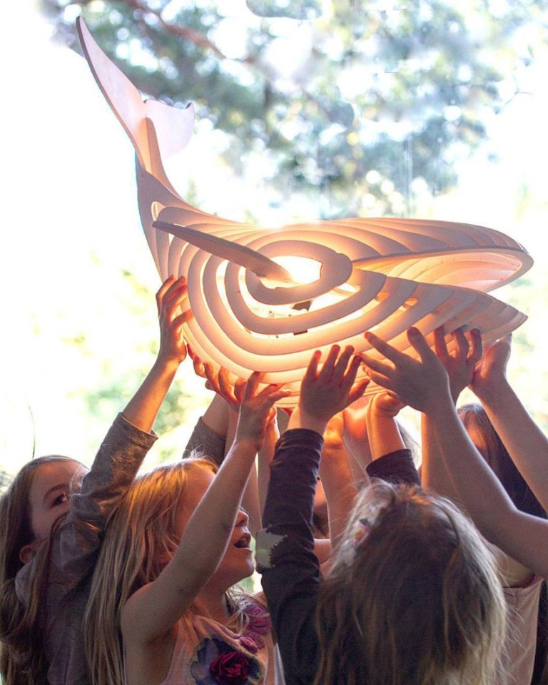 Marine-Inspired Wooden Whale Lamp for Modern Interiors