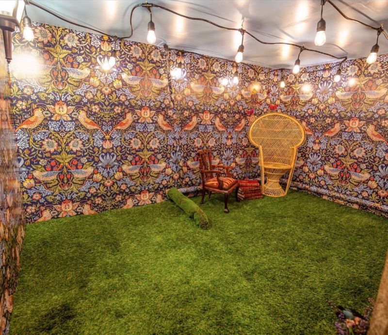 Mom Creates Narnia-Inspired Room for Her Two-Year-Old Daughter