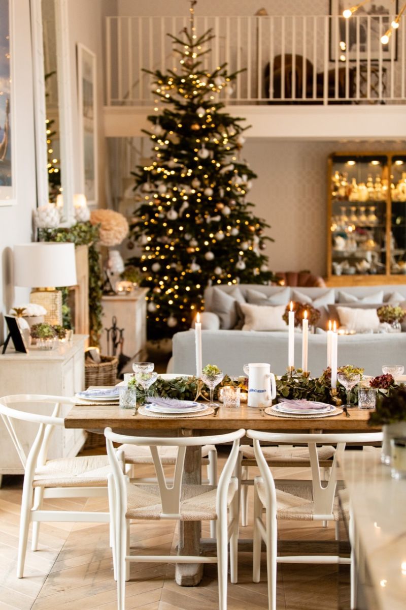 60+ Festive Dining Table Decoration Ideas for Christmas