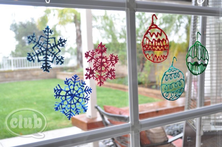 65+ Easy Christmas Window Decoration Ideas for 2025