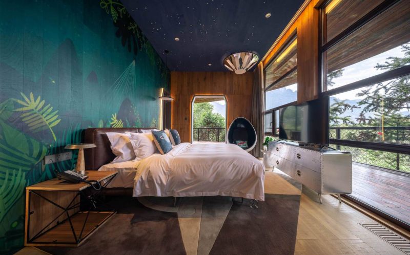 UFO-Inspired ZYJ Treehouse Invokes Sense of Science Fiction