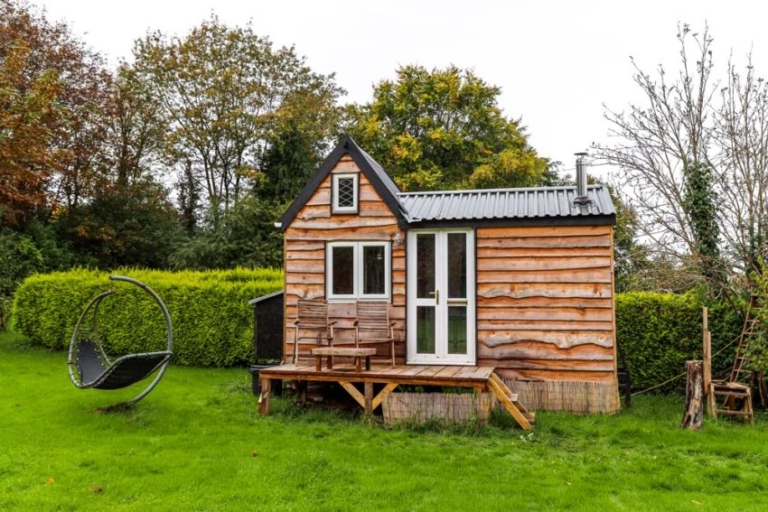 17-Years-Old Builds English-Styled Tiny House on His Own for $8K