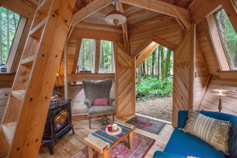 Diamond Cabin by Jacob Witzling & Sara Underwood of Cabinland