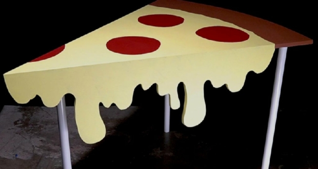 This DIY Pizza Table can be Made in 13 Easy Steps