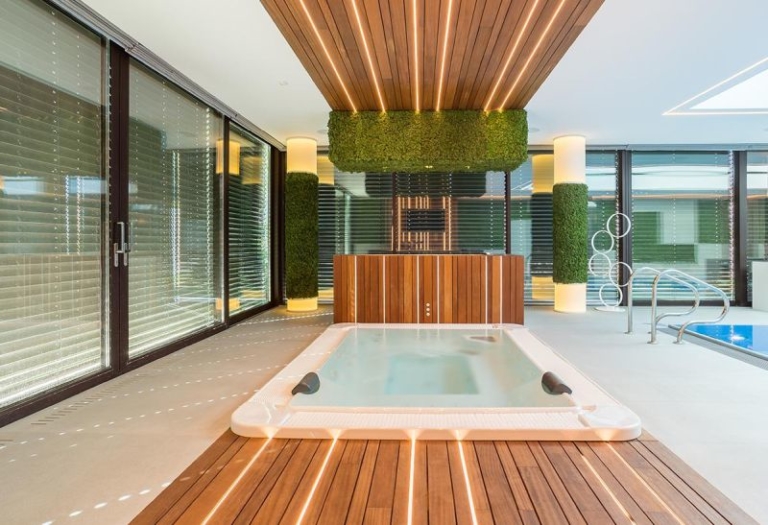 Benetti Home Provides Low-Maintenance, Lasting Vertical Moss Gardens