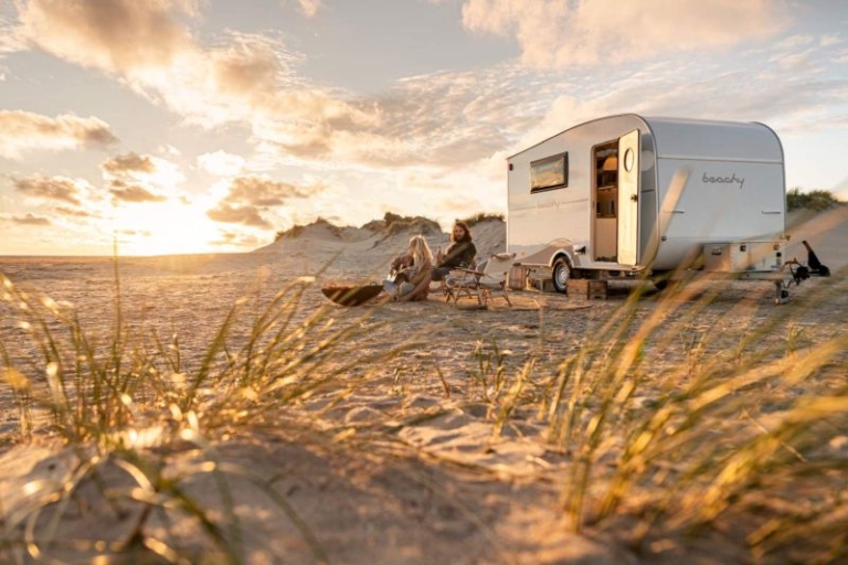 Beachy Travel Trailer with Cozy Interiors is Dedicated to the Beach