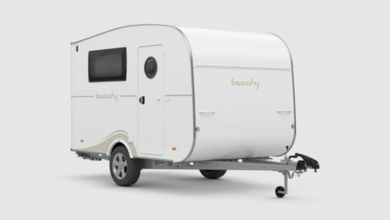 Beachy Travel Trailer with Cozy Interiors is Dedicated to the Beach