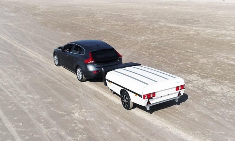 Isabella Camp-Let Passion Trailer Tent Accommodates up to Six People