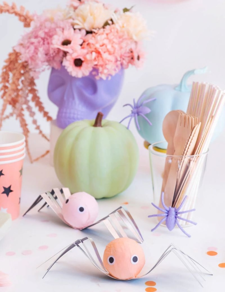 45+ Pastel Halloween Décor Ideas to Try This Holiday Season