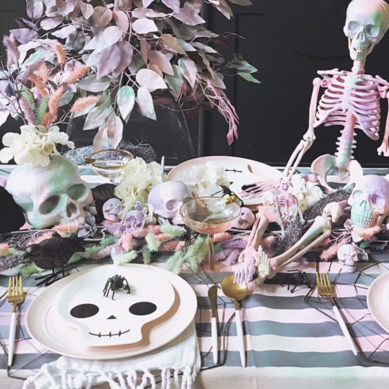 30+ Pastel Halloween Decor Ideas to Try This Holiday Season