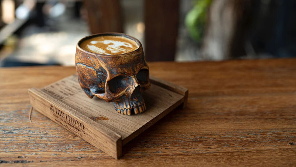 30+ Halloween Kitchenware to Buy and Spice Up the Spooky Feast