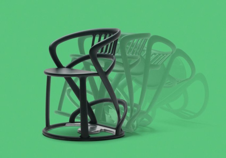 Made From Recycled Plastic, Virén Chair Self-Stands Each Time it Falls