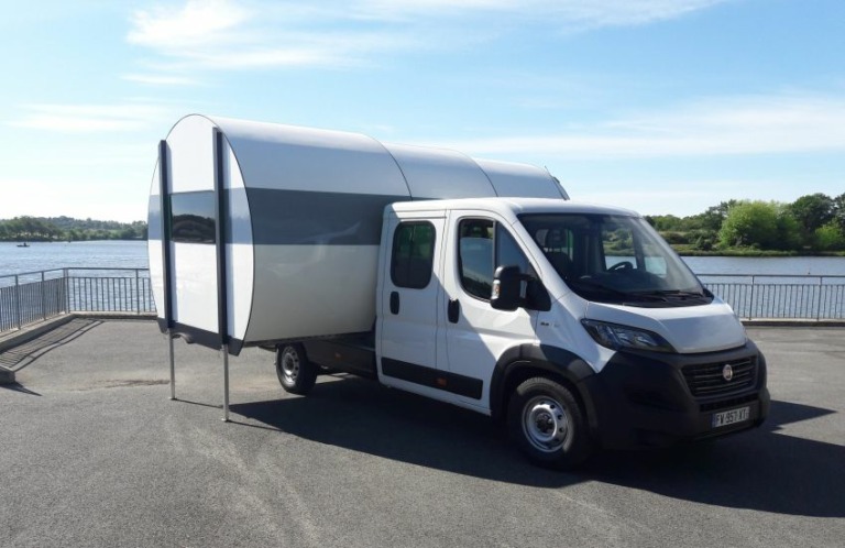 Beauer 3XC Truck-Mounted Camper Expands to Triple its Size