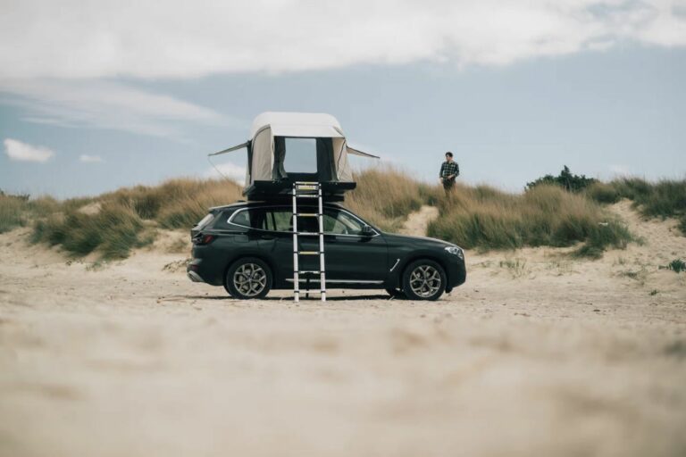 The Roof Space One Rooftop Car Tent Can Set Up in 60 Seconds