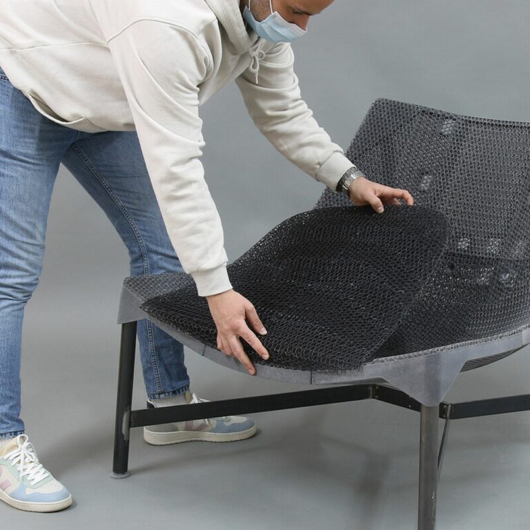 This 3D Printed Lounge Chair Combines Flexibility and Comfort
