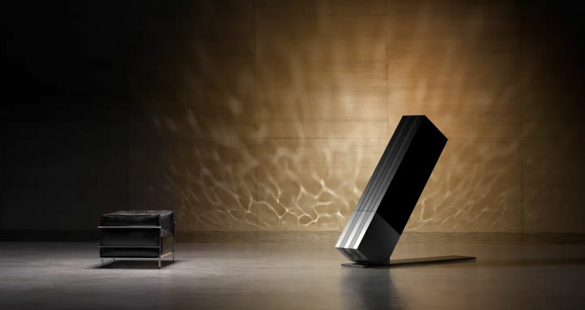 C Seed N1 TV Folds Up Into a Monolith-Like Structure