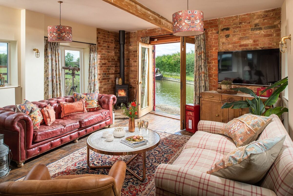 Exposed Brick Wall Living Room Ideas: Modern and Timeless